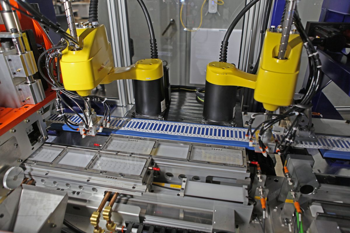 SCARA Robots | Midwest Engineered Systems