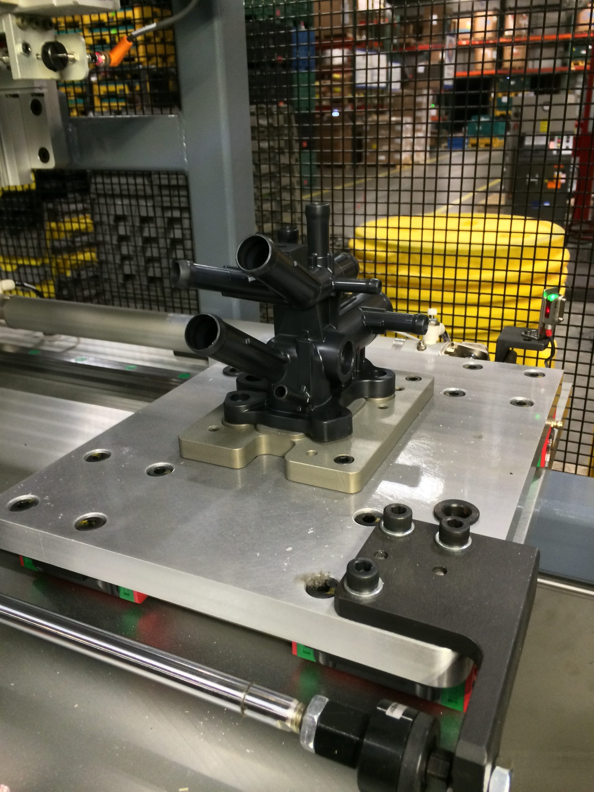 Automated Gate & Flash Removal | Midwest Engineered Solutions